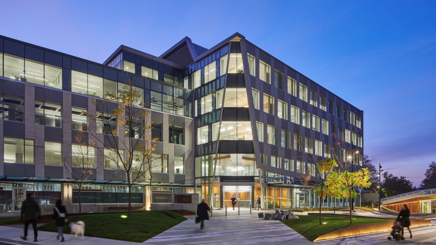 About Us | SHEEZ LANKA HOSPITAL